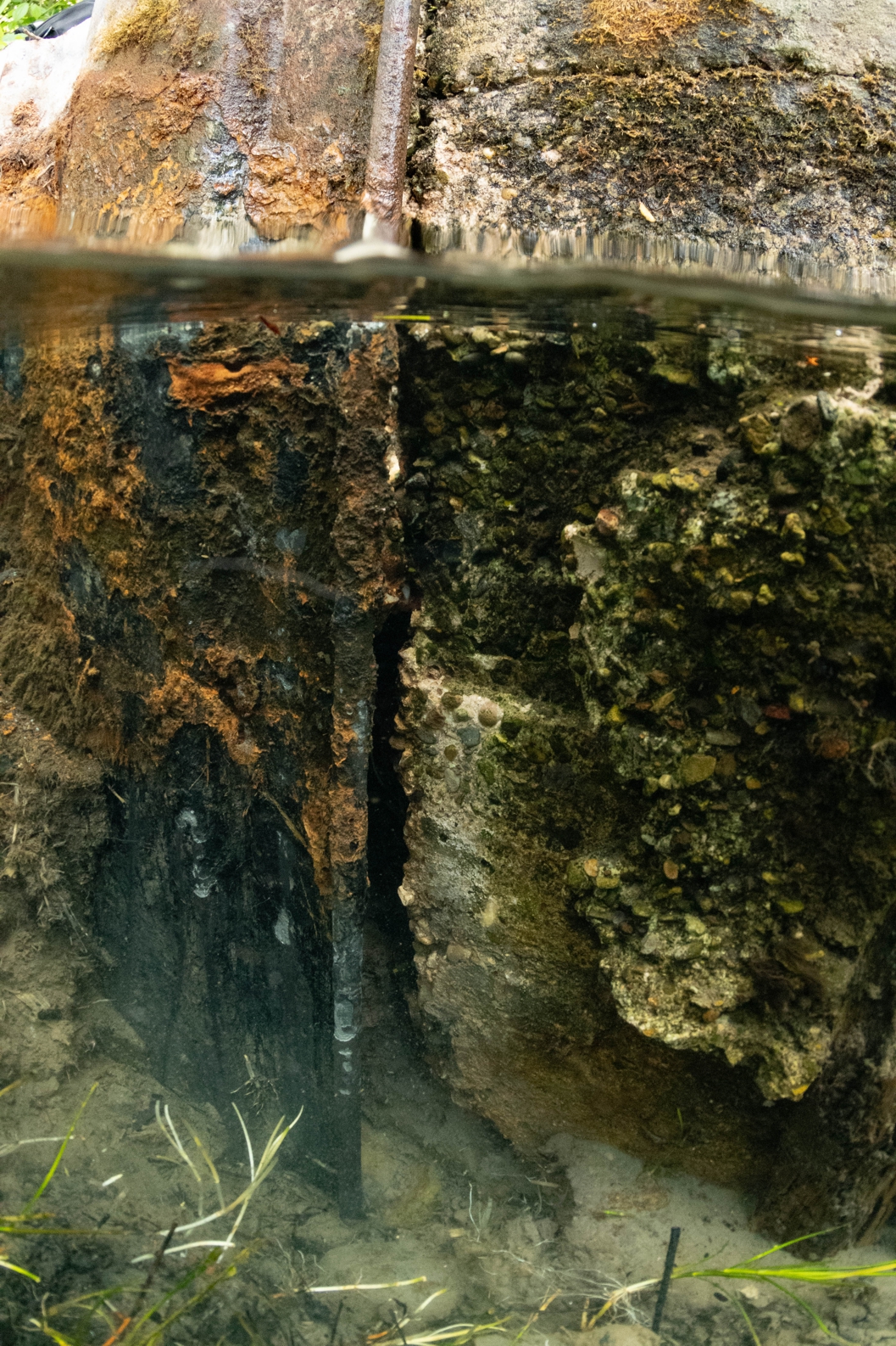 Underwater River Wall Crack Repair | Sylmasta